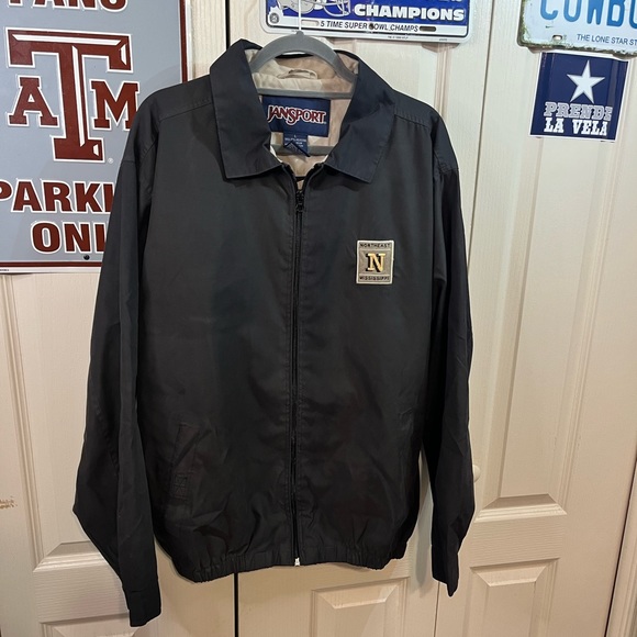 Jansport | Jackets & Coats | Northeast Mississippi Community College ...